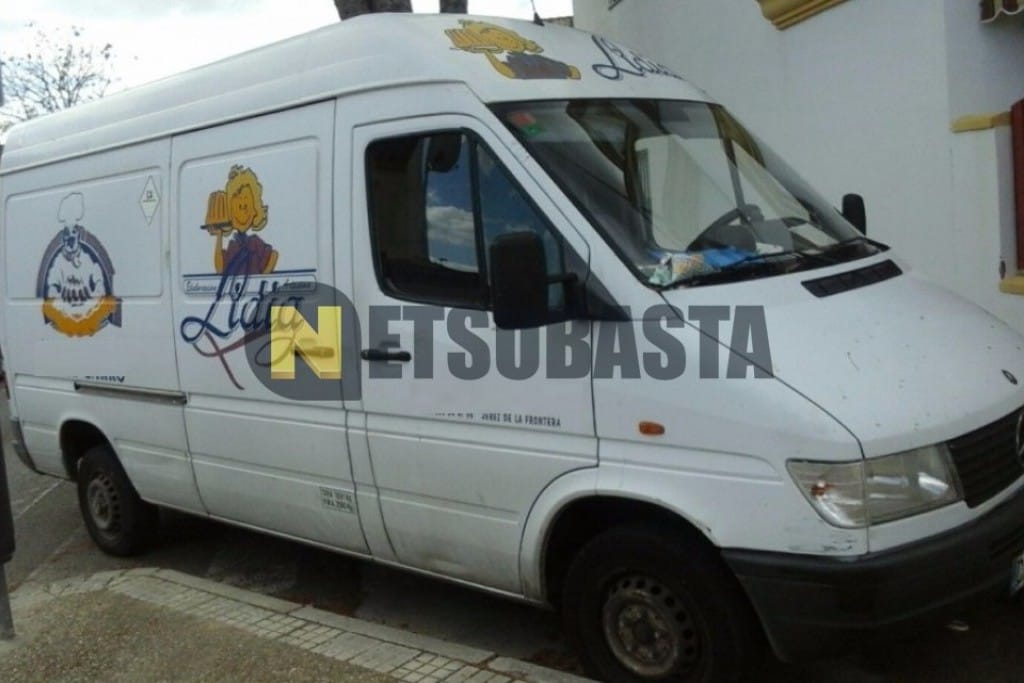 Subasta de Mercedes-Benz Sprinter 208D 1998