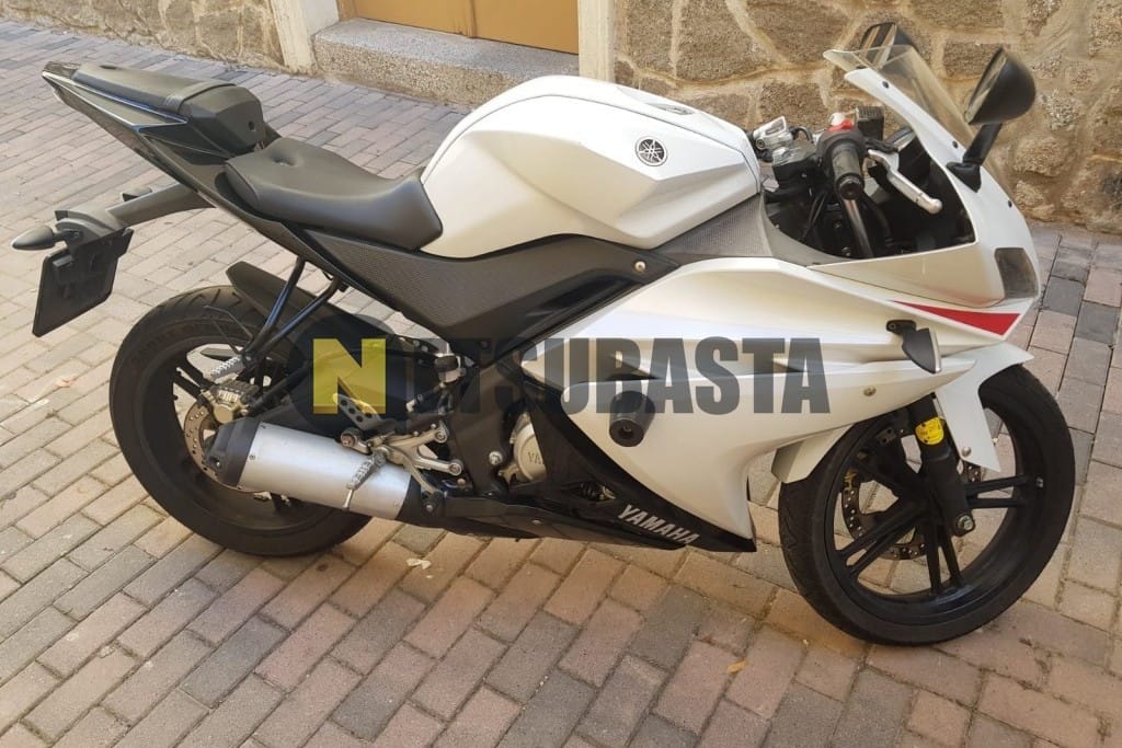 Subasta de Yamaha YZF- R125 2012