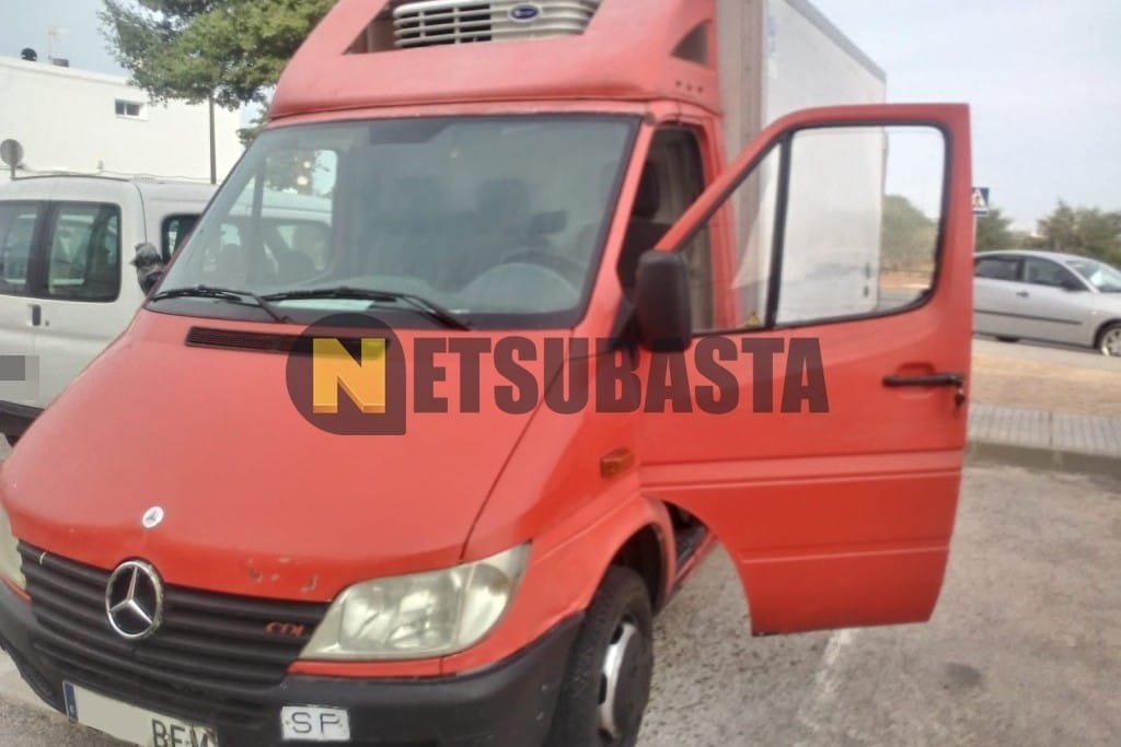 Subasta de Mercedes-Benz Sprinter 413CDI 2001