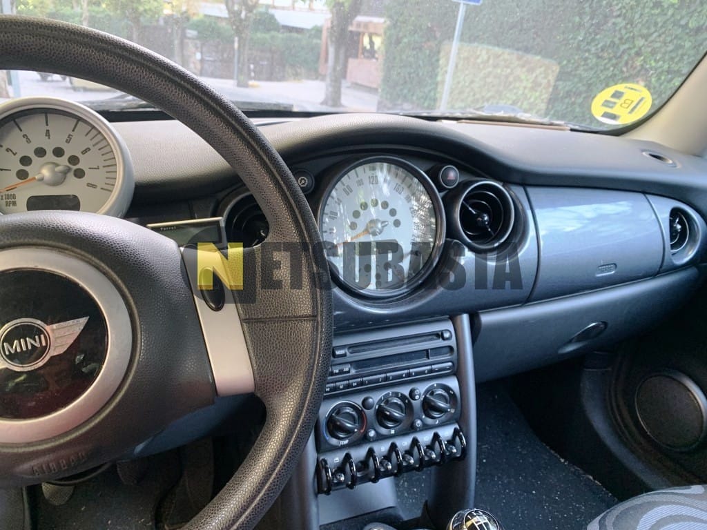 Subasta de Mini One 2004