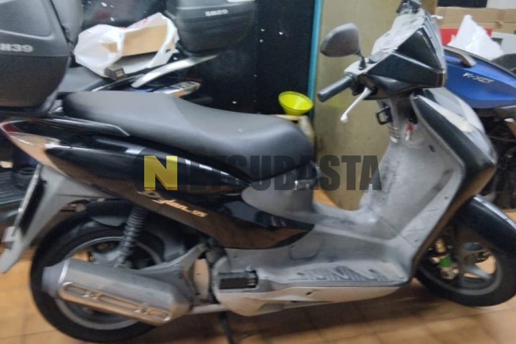 Subasta de Honda Dylan 125 2006