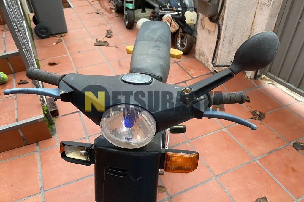 Subasta de Piaggio Vespino 49 2000