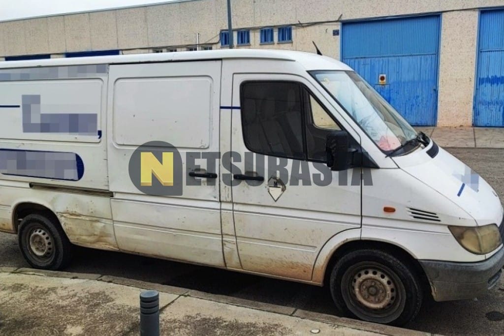 Subasta de Mercedes-Benz SPRINTER CDI 2001