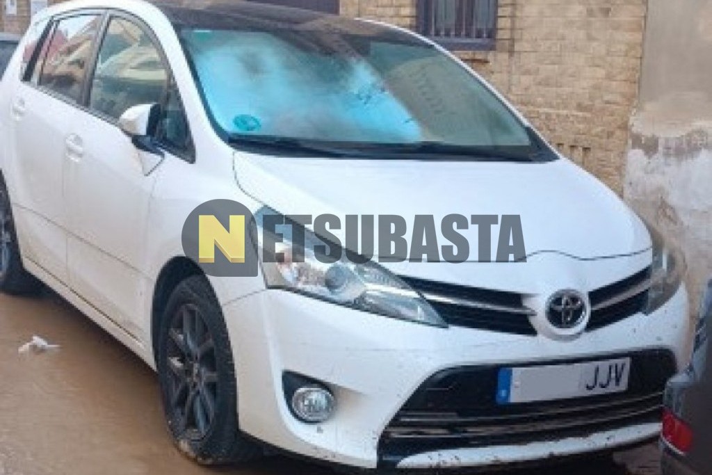 Subasta de Toyota Verso 115D 2015