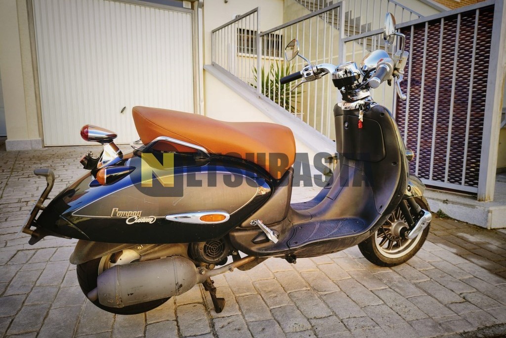 Subasta de Aprilia Compay 125 Custom 2005