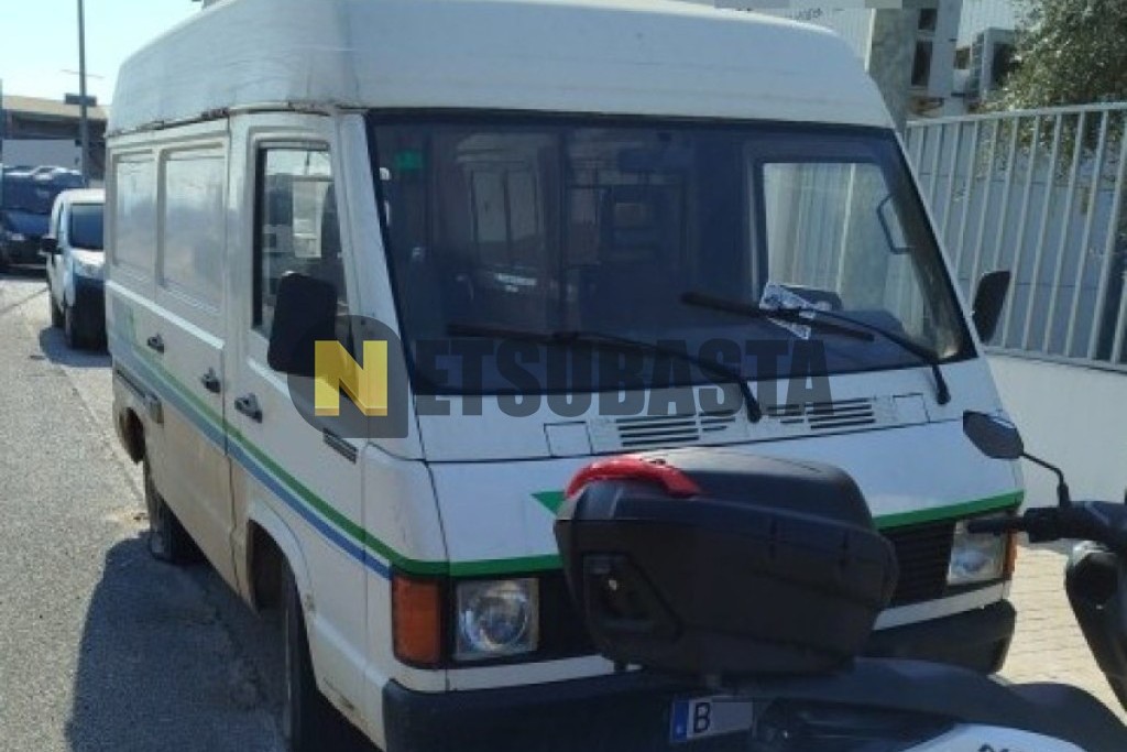 Subasta de Mercedes-Benz MB 120 1988